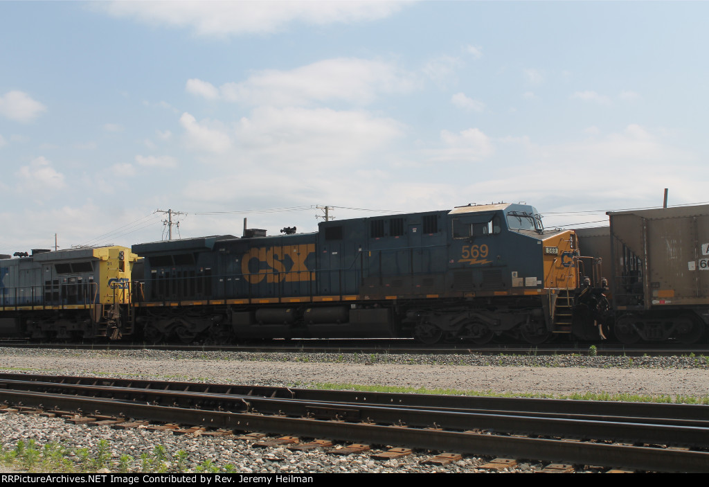 CSX 569 (1)
